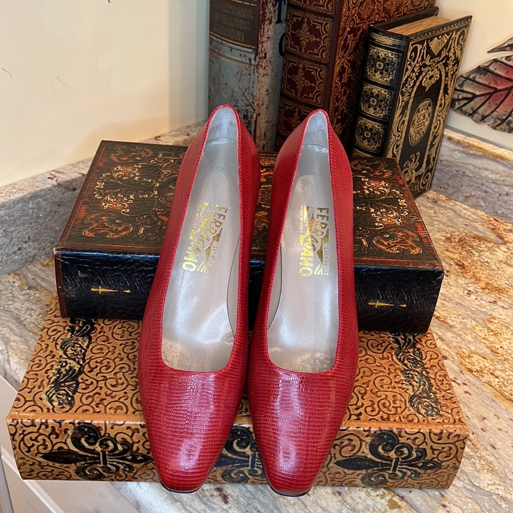 Salvatore Ferragamo Red Snake Leather Pumps New - Gem